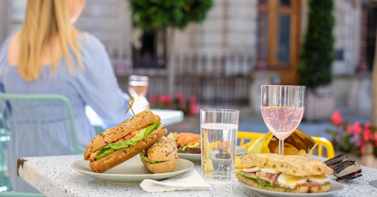 The Courtyard Café | Heritage Portfolio